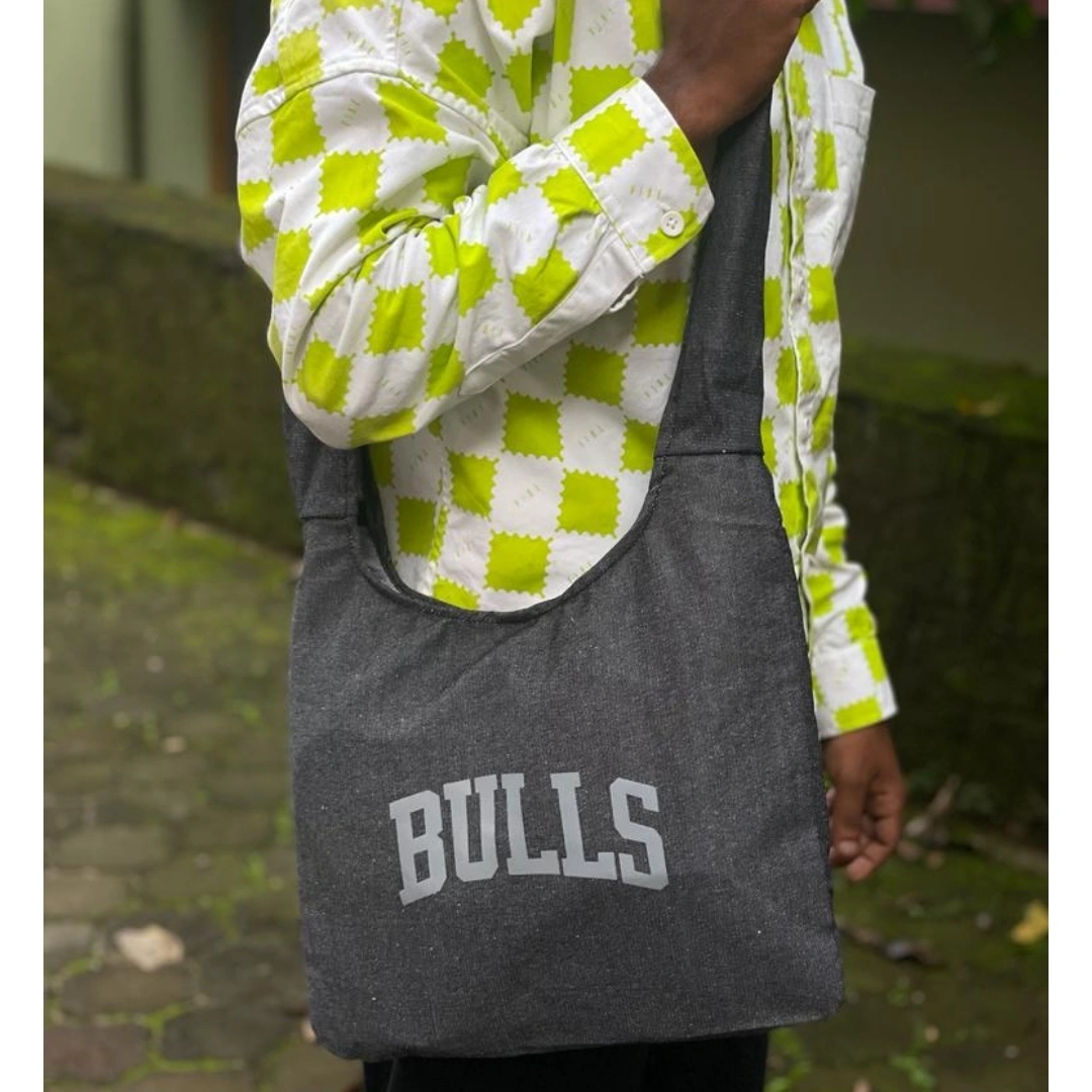 Cotton Linen Adjustable Tote Bag With Bulls Print
