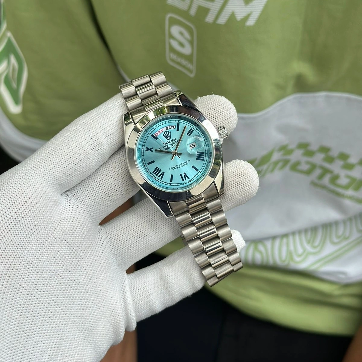 R0lex Quartz Budget Collection Watch With High Quality Strap Best ...