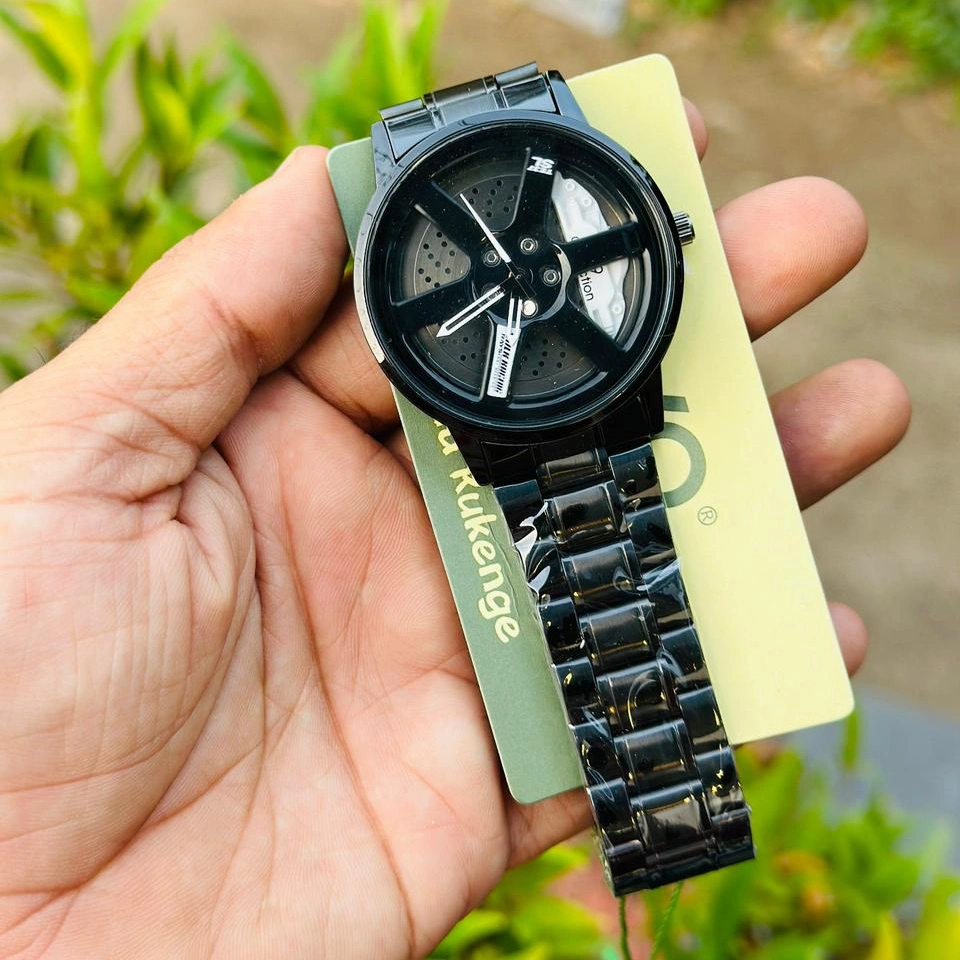 Car Wheel Watch, Stainless Steel Mens Wristwatch with Spinning Car Rim Hub Design, Quartz ...