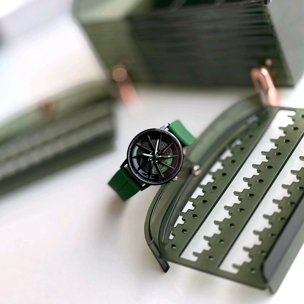 Gyro Spinning Car Alloy Rim Wheel Watch | Car Wheel Watch, Mens ...
