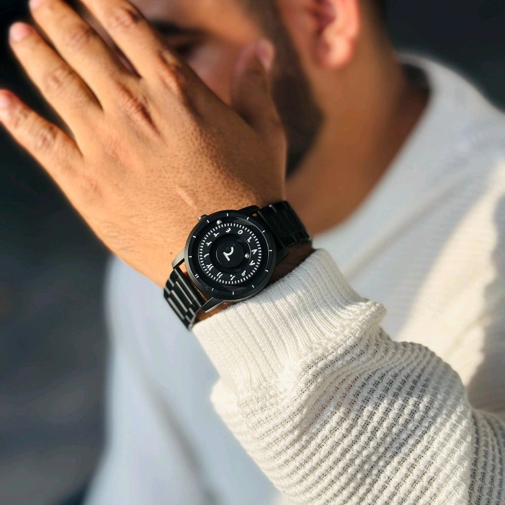 Magnetic Magnetic Ball Unique Watch For Men