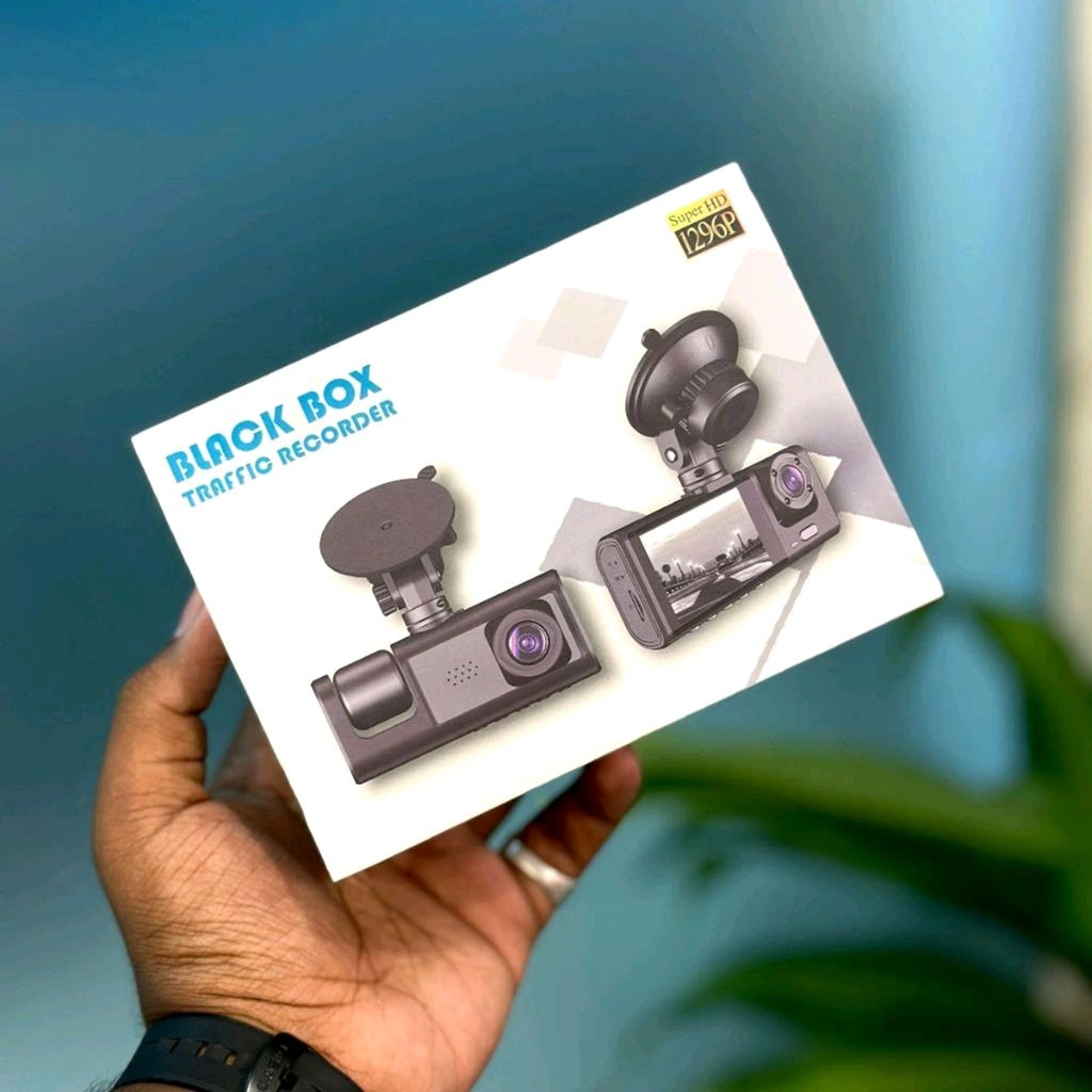 Black Box Dash Cam - Your Ultimate Traffic Recorder!