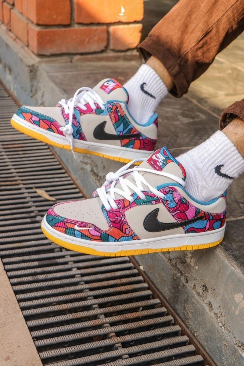 NIKE SB DUNK