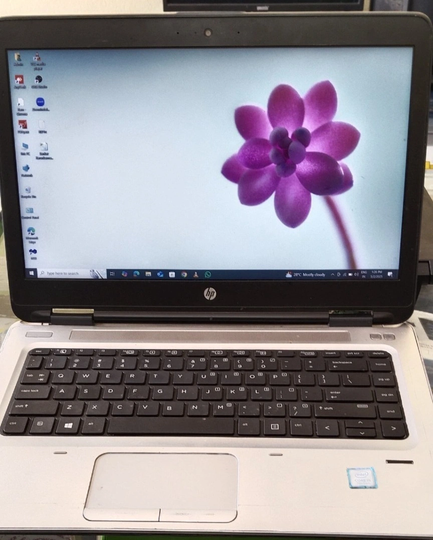 HP LAPTOP 64 bit i5 7th gen