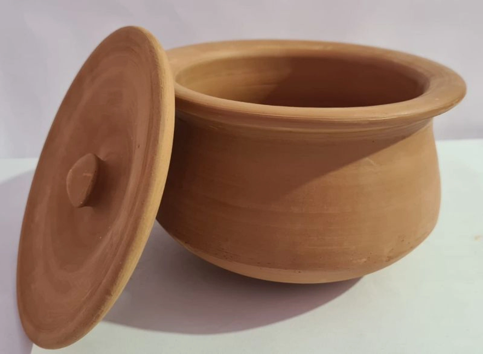 Red Cooking Bhagona Approx 2 Litres