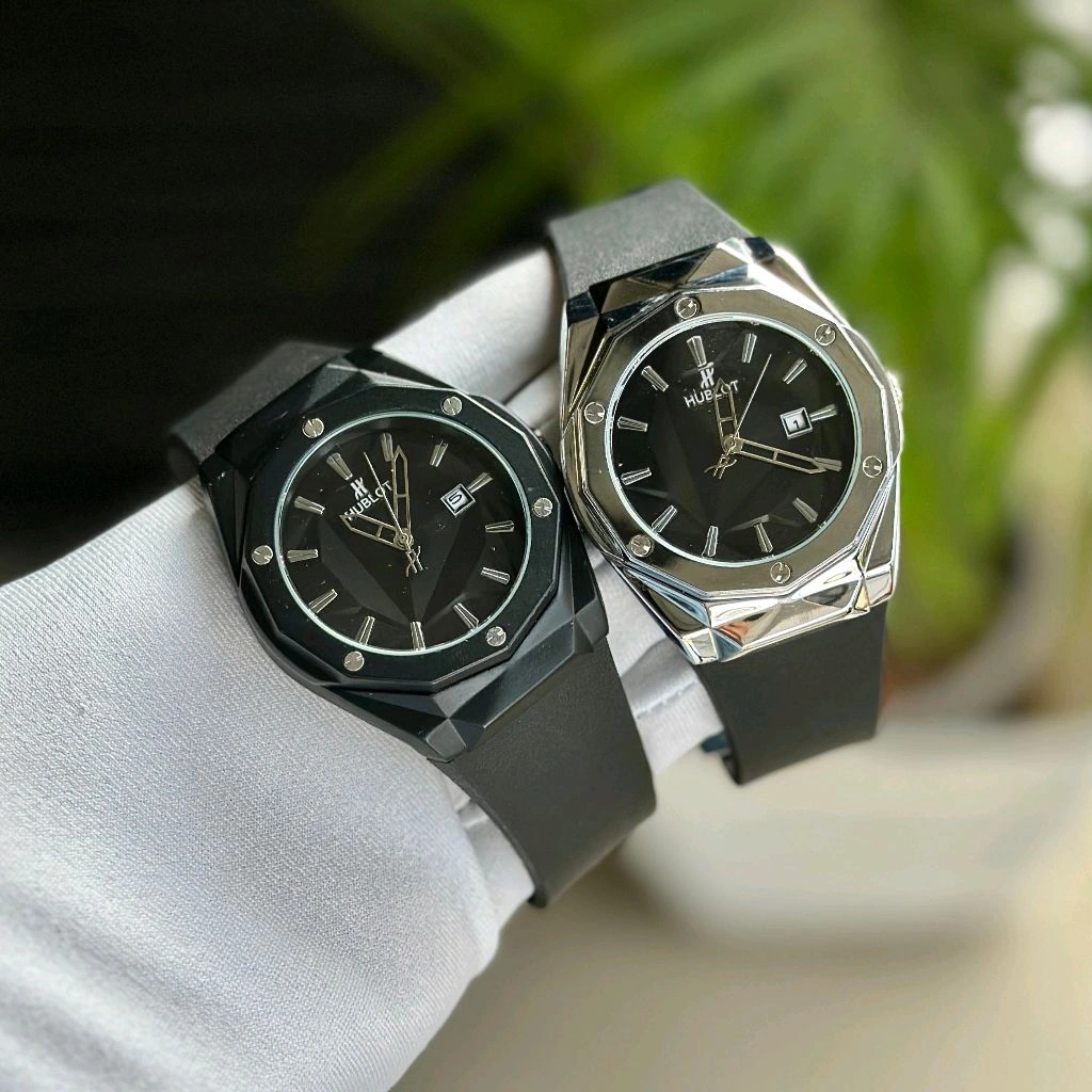 Analog Quartz Movement Watch With High Quality Strap Best finishing ...