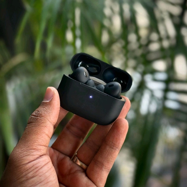 Air Pro Usa Black Quality With Pop-Up Connection For Apple Devices ...